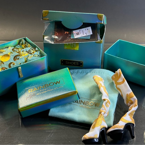 Rainbow High | Toys | Rainbow High Mini Accessories Studio Turquoise ...